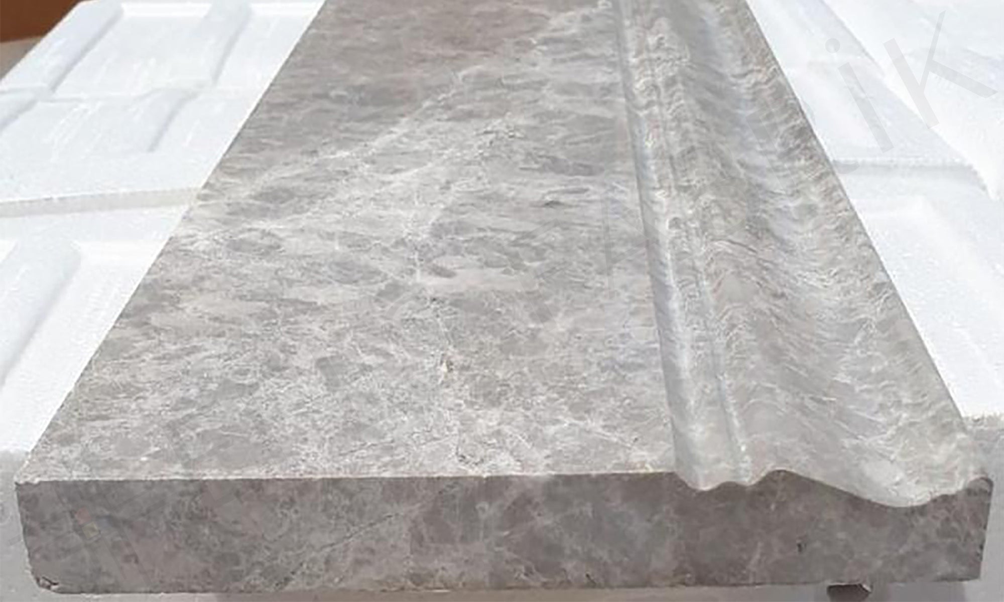 Baseboard Molding | Natural Stone | Marble | Travertine - Fabrikstone