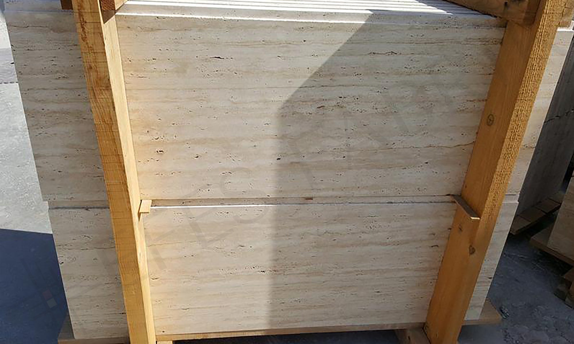 Classic Vein Cut Travertine Natural - Fabrikstone