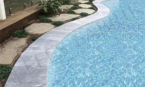 Cumulus Gray Tumbled Marble | Grey | Blue | Natural Stone - Fabrikstone