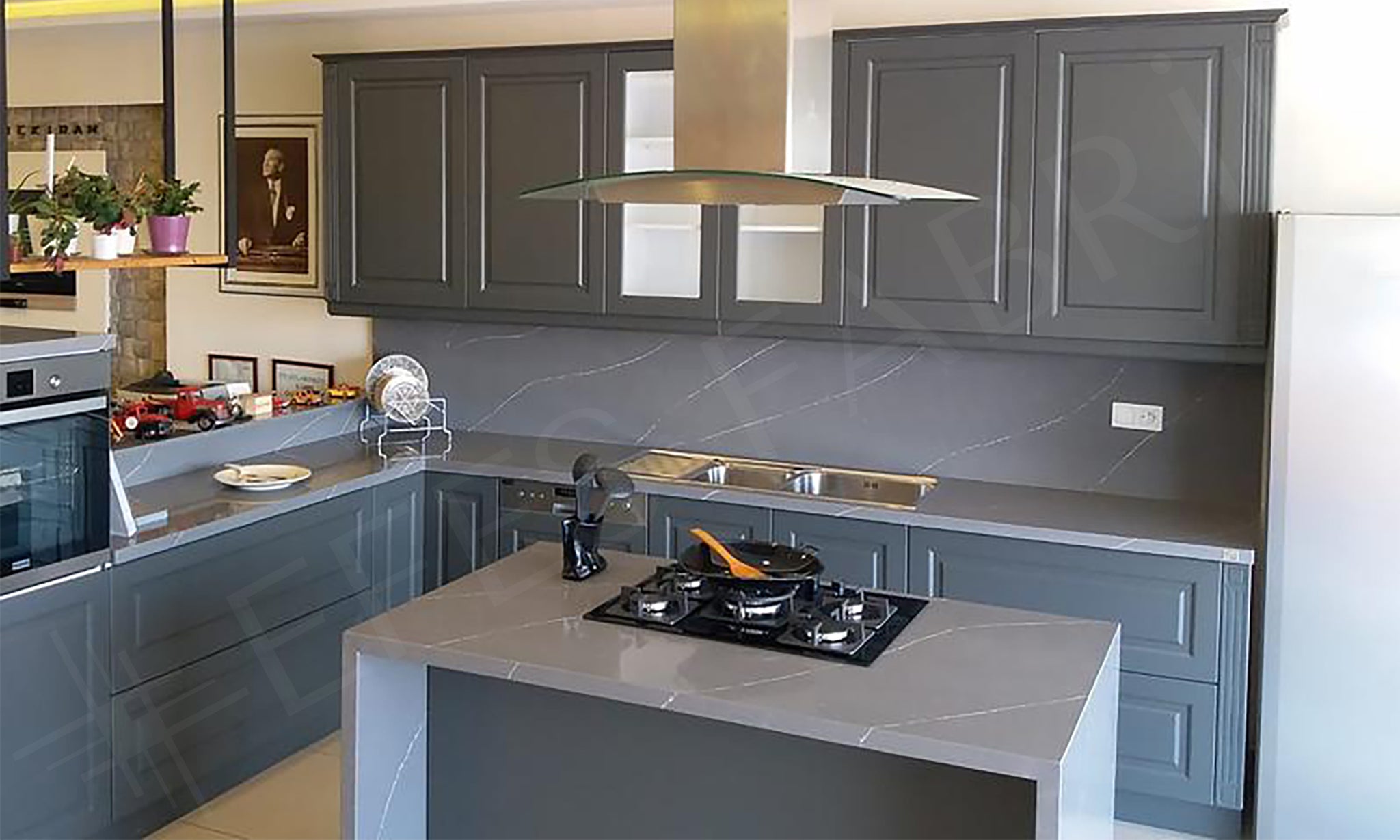 Magnolia Quartz Slab | Quartz | Countertop - Fabrikstone