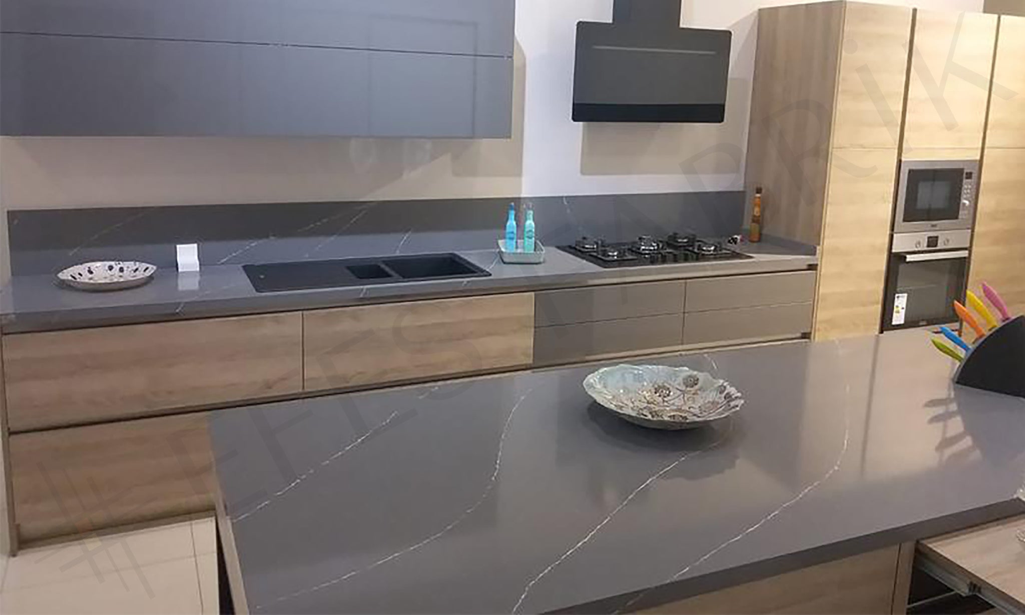 Magnolia Quartz Slab | Quartz | Countertop - Fabrikstone