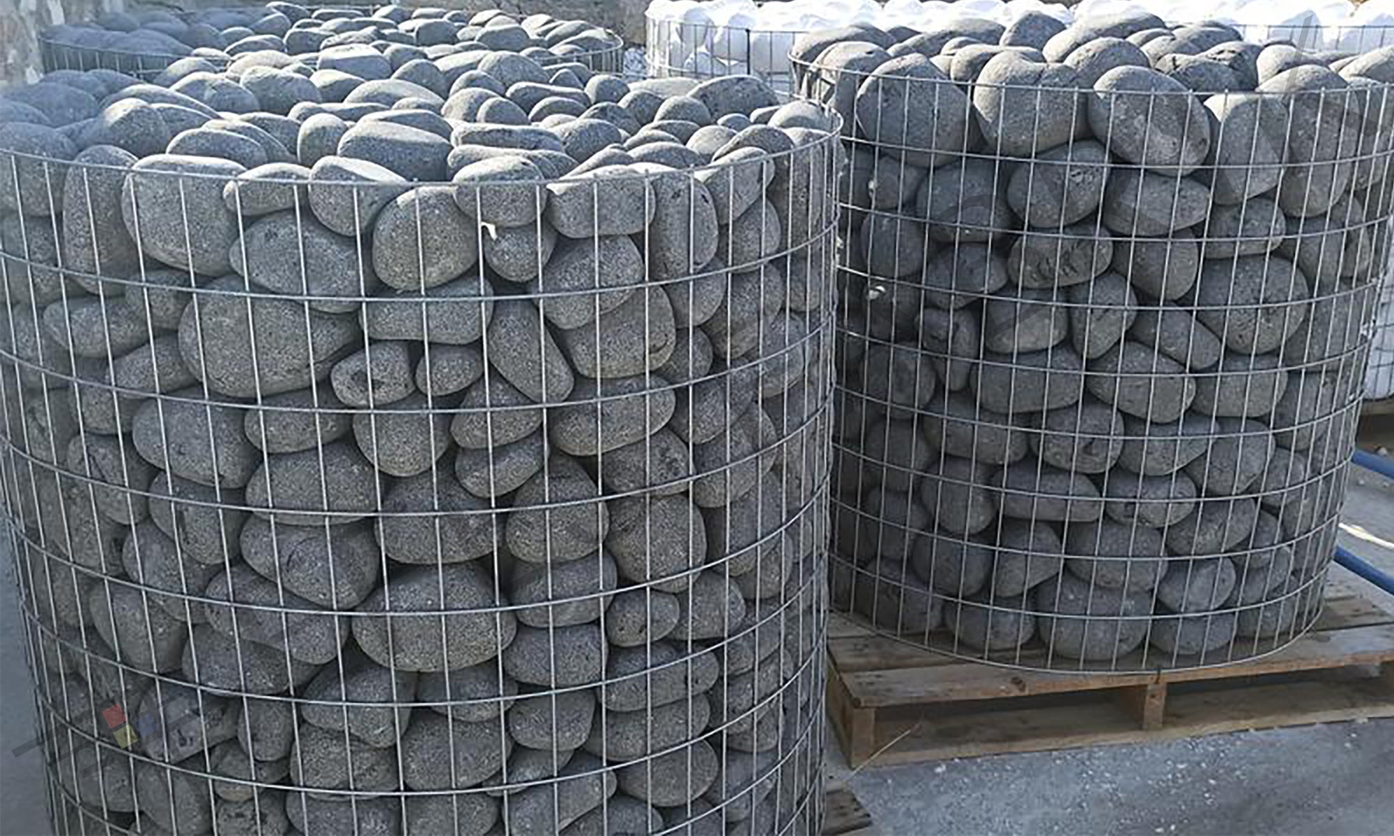 Basalt Pebble Stone | Natural Stone | Landscape | Outdoor Design ...