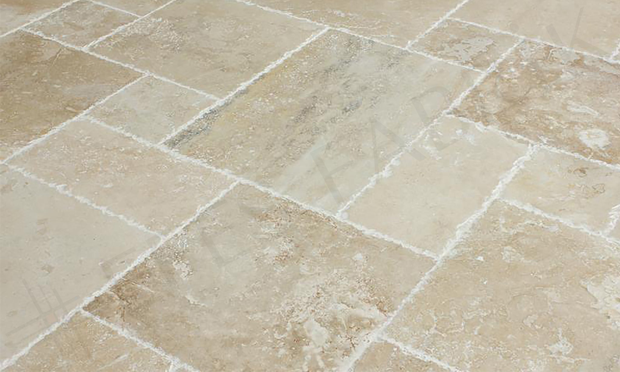Mina Rustic Pattern Set Travertine - Fabrikstone